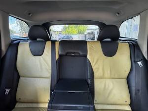 Melns Volvo XC60 2009 Daugavpils, ar dzinēja tilpumu 2.40 L un nobraukumu 240 tūkst. km par 8400 €, foto 22 vietnē AUTOMOTO.COM.LV