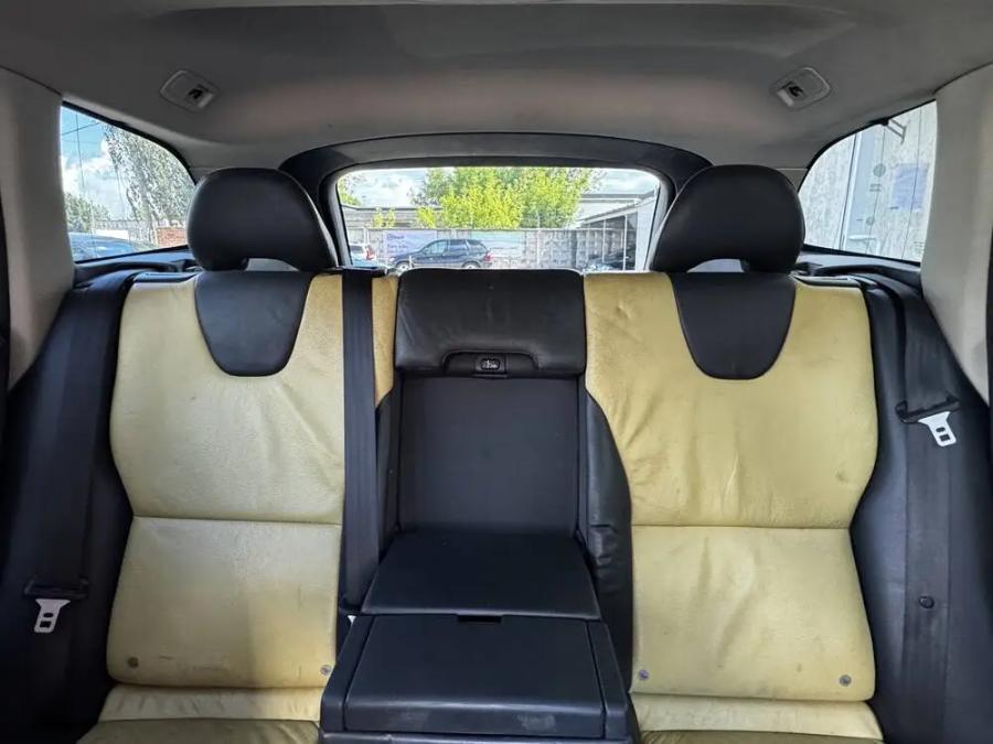 Melns Volvo XC60 2009 Daugavpils, ar dzinēja tilpumu 2.40 L un nobraukumu 240 tūkst. km par 8400 €, foto 22 vietnē AUTOMOTO.COM.LV