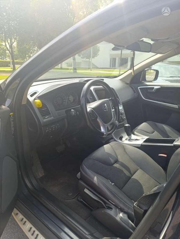 Melns Volvo XC60 2009 Kauņa, ar dzinēja tilpumu 2.40 L un nobraukumu 376 tūkst. km par 6500 €, foto 7 vietnē AUTOMOTO.COM.LV