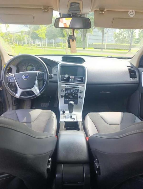 Melns Volvo XC60 2009 Kauņa, ar dzinēja tilpumu 2.40 L un nobraukumu 376 tūkst. km par 6500 €, foto 10 vietnē AUTOMOTO.COM.LV