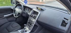 Black Volvo XC60 2009 in Taurage, with an engine capacity of 2.40 L and mileage of 277 thousand km for 5900 €, photo 12 on AUTOMOTO.COM.LV
