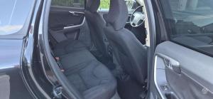 Black Volvo XC60 2009 in Taurage, with an engine capacity of 2.40 L and mileage of 277 thousand km for 5900 €, photo 13 on AUTOMOTO.COM.LV