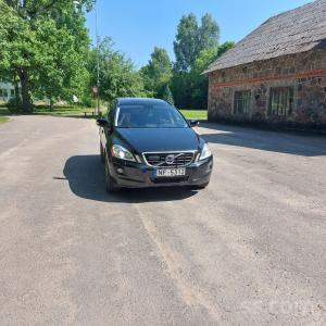 Melns Volvo XC60 2009 Limbaži, ar dzinēja tilpumu 2.40 L un nobraukumu 393 tūkst. km par 4500 €, foto 5 vietnē AUTOMOTO.COM.LV