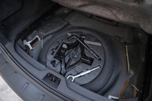 Черный Вольво ХС60 2009 в Лиепая, объемом двигателя 2.40 л и пробегом 350 тыс. км за 6900 €, фото 24 на AUTOMOTO.COM.LV