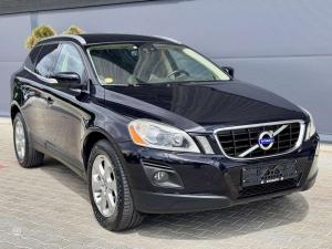 Black Volvo XC60 2009 in Siauliai, with an engine capacity of 2.40 L and mileage of 300 thousand km for 8150 €, photo  on AUTOMOTO.COM.LV