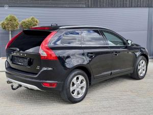 Black Volvo XC60 2009 in Siauliai, with an engine capacity of 2.40 L and mileage of 300 thousand km for 8150 €, photo 11 on AUTOMOTO.COM.LV