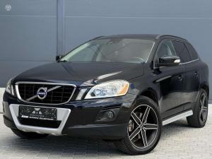 Black Volvo XC60 2009 in Siauliai, with an engine capacity of 2.40 L and mileage of 300 thousand km for 8450 €, photo 3 on AUTOMOTO.COM.LV