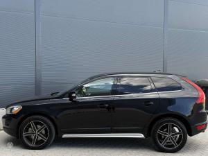 Black Volvo XC60 2009 in Siauliai, with an engine capacity of 2.40 L and mileage of 300 thousand km for 8450 €, photo 6 on AUTOMOTO.COM.LV