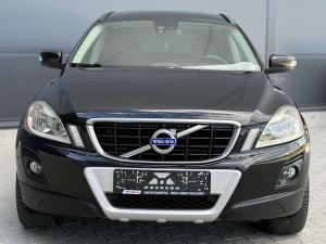 Black Volvo XC60 2009 in Siauliai, with an engine capacity of 2.40 L and mileage of 300 thousand km for 8450 €, photo 12 on AUTOMOTO.COM.LV