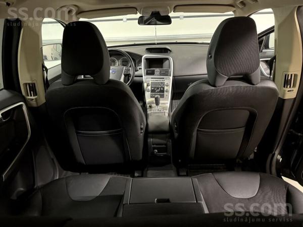 Melns Volvo XC60 2009 Ogre, ar dzinēja tilpumu 2.40 L un nobraukumu 368 tūkst. km par 7850 €, foto 5 vietnē AUTOMOTO.COM.LV