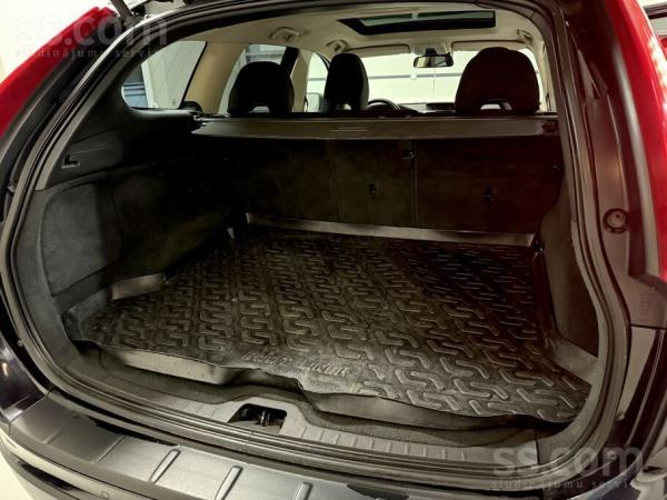 Melns Volvo XC60 2009 Ogre, ar dzinēja tilpumu 2.40 L un nobraukumu 368 tūkst. km par 7850 €, foto 8 vietnē AUTOMOTO.COM.LV