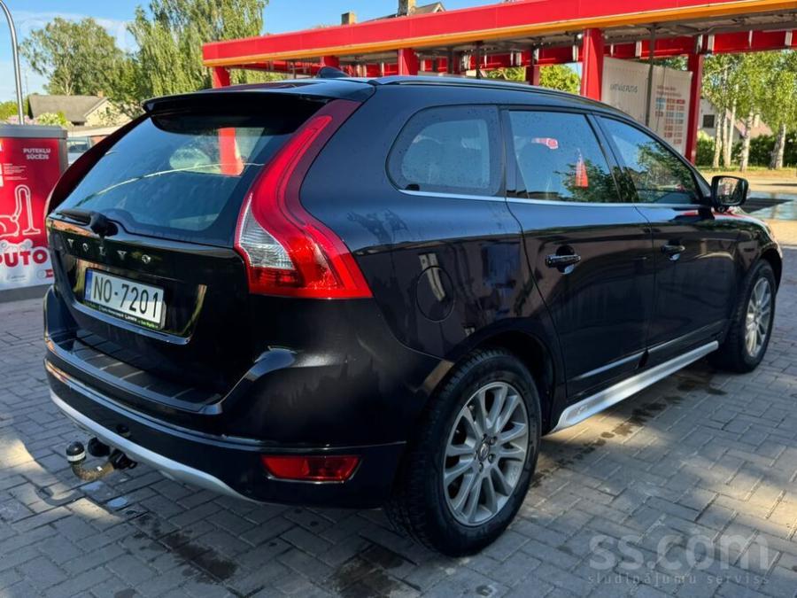 Melns Volvo XC60 2009 Dobele, ar dzinēja tilpumu 2.40 L un nobraukumu 377 tūkst. km par 6000 €, foto 5 vietnē AUTOMOTO.COM.LV