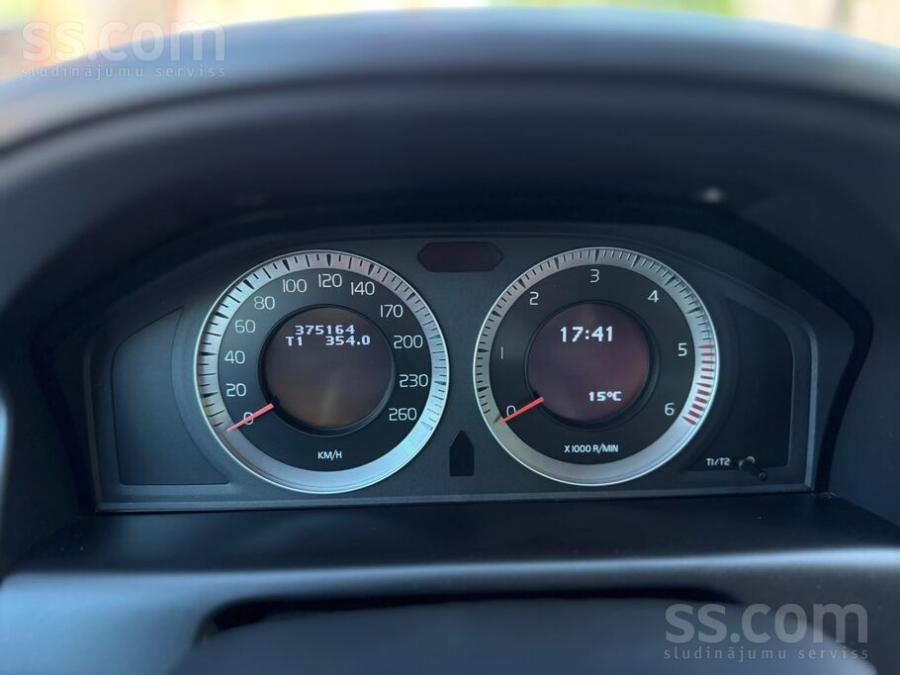 Melns Volvo XC60 2009 Dobele, ar dzinēja tilpumu 2.40 L un nobraukumu 377 tūkst. km par 6000 €, foto 9 vietnē AUTOMOTO.COM.LV