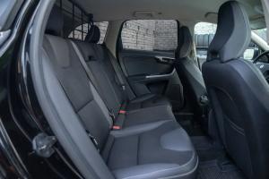 Melns Volvo XC60 2009 Liepāja, ar dzinēja tilpumu 2.40 L un nobraukumu 350 tūkst. km par 6900 €, foto 7 vietnē AUTOMOTO.COM.LV