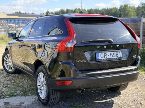 Black Volvo XC60 2009 in Riga, with an engine capacity of 2.40 L and mileage of 0 thousand km for 7995 €, photo 2 on AUTOMOTO.COM.LV