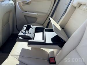 Melns Volvo XC60 2009 Rīga, ar dzinēja tilpumu 2.40 L un nobraukumu 0 tūkst. km par 7995 €, foto 8 vietnē AUTOMOTO.COM.LV