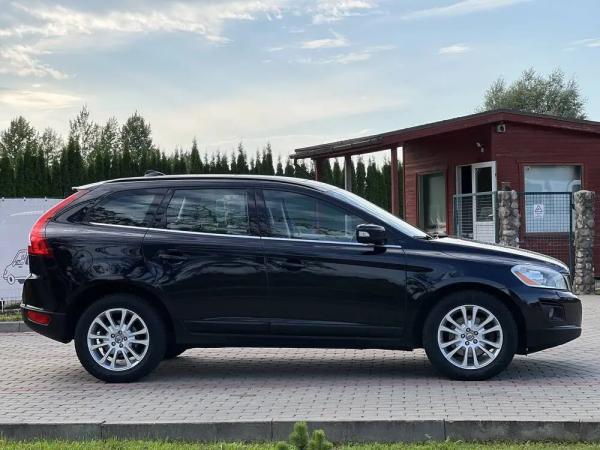 Melns Volvo XC60 2009 Cēsis, ar dzinēja tilpumu 2.40 L un nobraukumu 277 tūkst. km par 7500 €, foto 6 vietnē AUTOMOTO.COM.LV