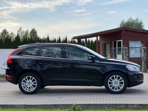 Black Volvo XC60 2009 in Cesis, with an engine capacity of 2.40 L and mileage of 277 thousand km for 7500 €, photo 7 on AUTOMOTO.COM.LV