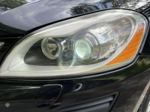 Black Volvo XC60 2009 in Taurage, with an engine capacity of 2.40 L and mileage of 350 thousand km for 5350 €, photo 5 on AUTOMOTO.COM.LV
