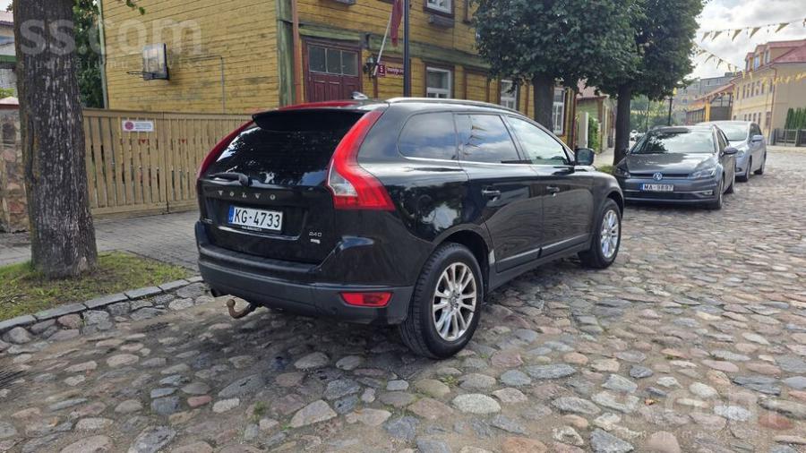 Melns Volvo XC60 2009 Jelgava, ar dzinēja tilpumu 2.40 L un nobraukumu 0 tūkst. km par 3290 €, foto 4 vietnē AUTOMOTO.COM.LV