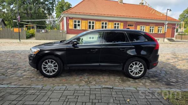 Melns Volvo XC60 2009 Jelgava, ar dzinēja tilpumu 2.40 L un nobraukumu 0 tūkst. km par 3290 €, foto 5 vietnē AUTOMOTO.COM.LV