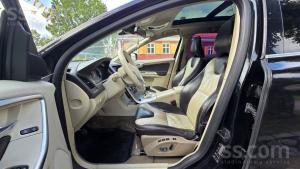Melns Volvo XC60 2009 Jelgava, ar dzinēja tilpumu 2.40 L un nobraukumu 0 tūkst. km par 3290 €, foto 10 vietnē AUTOMOTO.COM.LV
