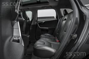 Melns Volvo XC60 2009 Rīga, ar dzinēja tilpumu 2.40 L un nobraukumu 273 tūkst. km par 7450 €, foto 12 vietnē AUTOMOTO.COM.LV