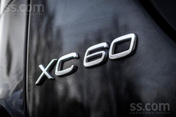 Black Volvo XC60 2009 in Riga, with an engine capacity of 2.40 L and mileage of 273 thousand km for 7450 €, photo 8 on AUTOMOTO.COM.LV