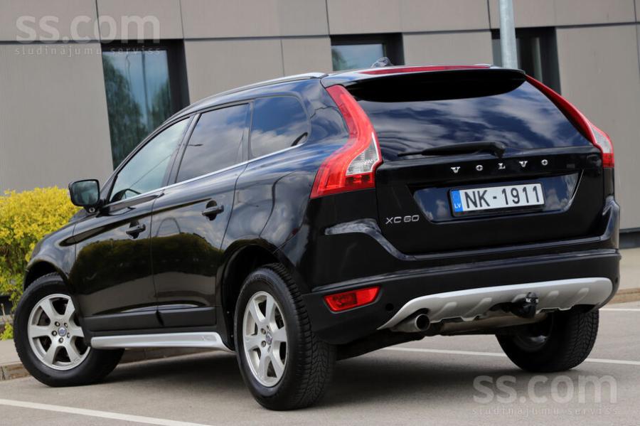 Melns Volvo XC60 2009 Tukums, ar dzinēja tilpumu 2.40 L un nobraukumu 361 tūkst. km par 5990 €, foto 6 vietnē AUTOMOTO.COM.LV