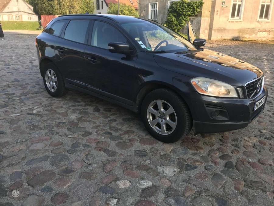 Melns Volvo XC60 2009 Šilutė, ar dzinēja tilpumu 2.40 L un nobraukumu 343 tūkst. km par 6350 €, foto 5 vietnē AUTOMOTO.COM.LV