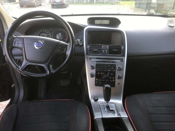 Volvo XC60 2009 Šilutė vietnē Melns Volvo XC60 2009 Šilutė, ar dzinēja tilpumu 2.40 L un nobraukumu 343 tūkst. km par 6350 €, foto 9 vietnē AUTOMOTO.COM.LV