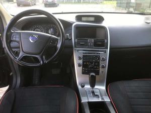 Melns Volvo XC60 2009 Šilutė, ar dzinēja tilpumu 2.40 L un nobraukumu 343 tūkst. km par 6350 €, foto 9 vietnē AUTOMOTO.COM.LV