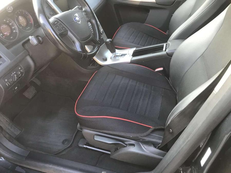 Melns Volvo XC60 2009 Šilutė, ar dzinēja tilpumu 2.40 L un nobraukumu 343 tūkst. km par 6350 €, foto 11 vietnē AUTOMOTO.COM.LV