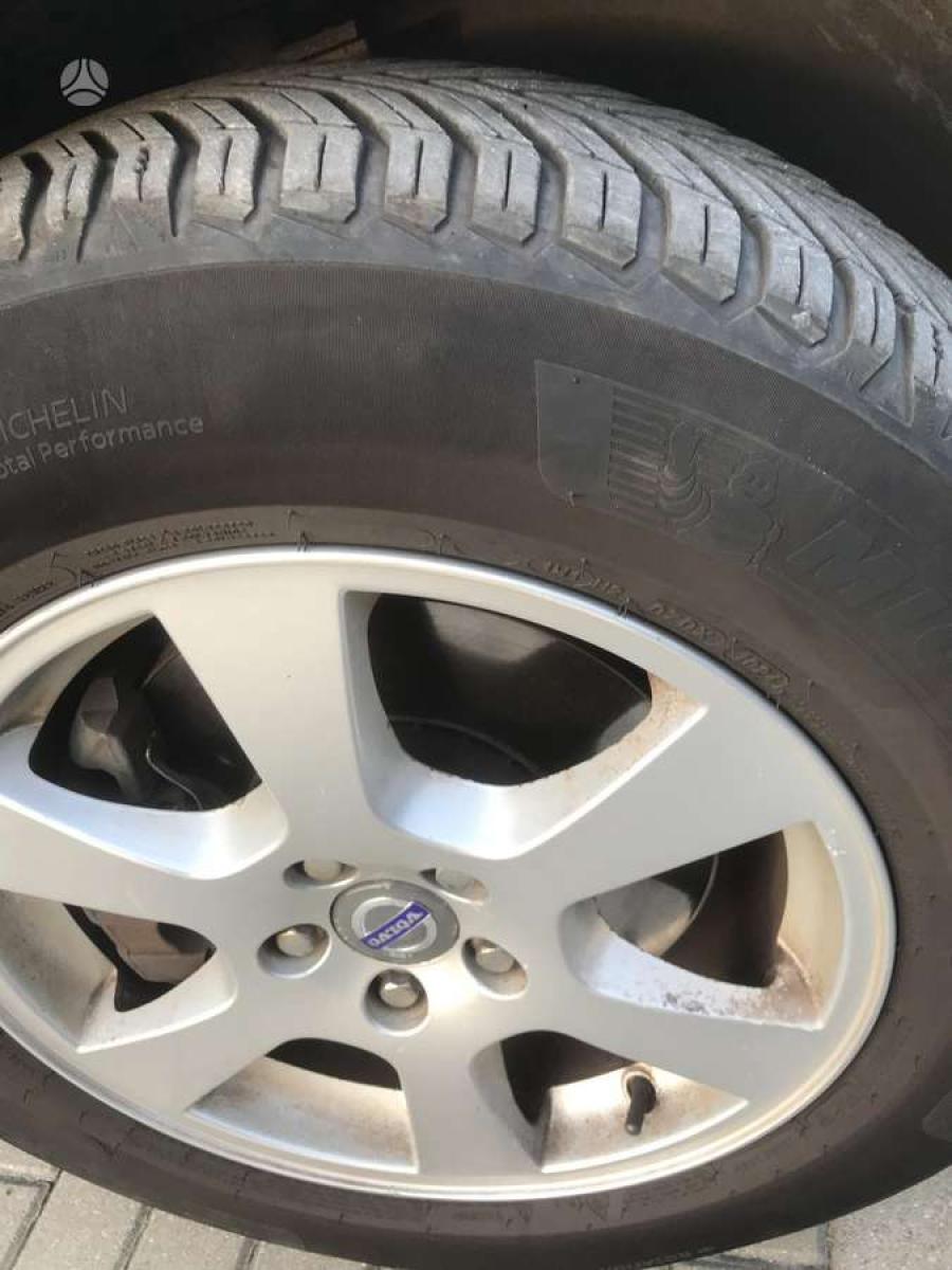 Melns Volvo XC60 2009 Šilutė, ar dzinēja tilpumu 2.40 L un nobraukumu 343 tūkst. km par 6350 €, foto 19 vietnē AUTOMOTO.COM.LV