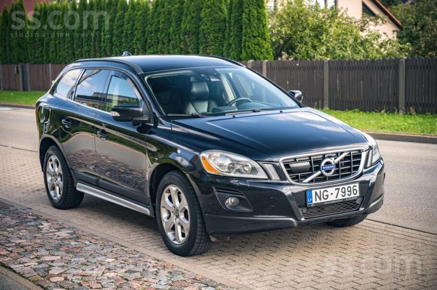 Melns Volvo XC60 2009 Rīga, ar dzinēja tilpumu 2.40 L un nobraukumu 0 tūkst. km par 4990 €, foto 4 vietnē AUTOMOTO.COM.LV