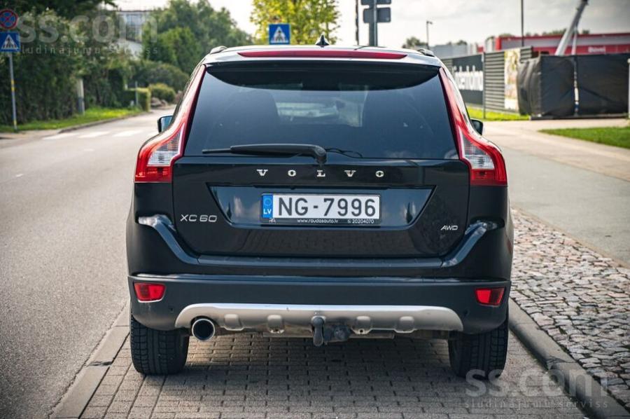 Melns Volvo XC60 2009 Rīga, ar dzinēja tilpumu 2.40 L un nobraukumu 0 tūkst. km par 4990 €, foto 6 vietnē AUTOMOTO.COM.LV