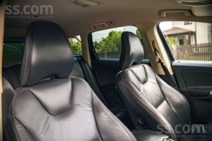 Melns Volvo XC60 2009 Rīga, ar dzinēja tilpumu 2.40 L un nobraukumu 0 tūkst. km par 4990 €, foto 9 vietnē AUTOMOTO.COM.LV
