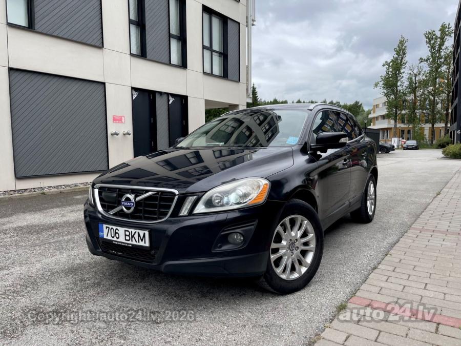 Melns Volvo XC60 2009 Tartu, ar dzinēja tilpumu 2.40 L un nobraukumu 380 tūkst. km par 5999 €, foto 4 vietnē AUTOMOTO.COM.LV