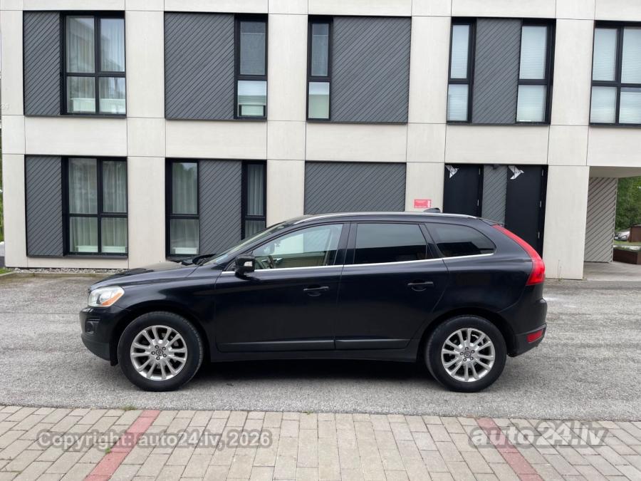 Melns Volvo XC60 2009 Tartu, ar dzinēja tilpumu 2.40 L un nobraukumu 380 tūkst. km par 5999 €, foto 7 vietnē AUTOMOTO.COM.LV