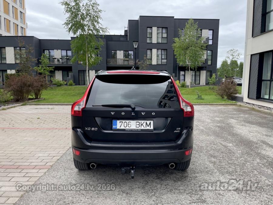 Melns Volvo XC60 2009 Tartu, ar dzinēja tilpumu 2.40 L un nobraukumu 380 tūkst. km par 5999 €, foto 9 vietnē AUTOMOTO.COM.LV