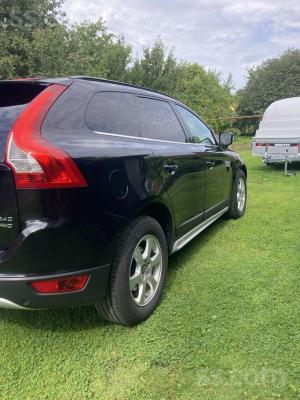 Melns Volvo XC60 2009 Limbaži, ar dzinēja tilpumu 2.40 L un nobraukumu 307 tūkst. km par 6800 €, foto 10 vietnē AUTOMOTO.COM.LV