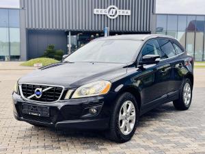 Melns Volvo XC60 2009 Šauļi, ar dzinēja tilpumu 2.40 L un nobraukumu 300 tūkst. km par 7650 €, foto  vietnē AUTOMOTO.COM.LV