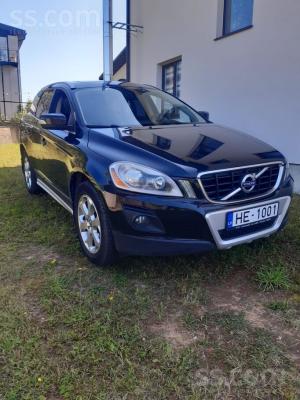 Melns Volvo XC60 2009 Rēzekne, ar dzinēja tilpumu 2.40 L un nobraukumu 350 tūkst. km par 5200 €, foto 1 vietnē AUTOMOTO.COM.LV