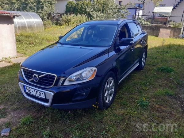 Melns Volvo XC60 2009 Rēzekne, ar dzinēja tilpumu 2.40 L un nobraukumu 350 tūkst. km par 5200 €, foto 3 vietnē AUTOMOTO.COM.LV