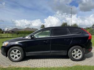 Melns Volvo XC60 2009 Tauragė, ar dzinēja tilpumu 2.40 L un nobraukumu 350 tūkst. km par 4750 €, foto 3 vietnē AUTOMOTO.COM.LV