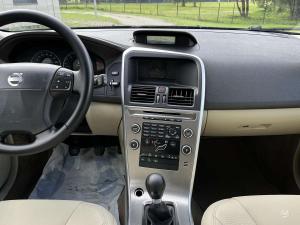 Melns Volvo XC60 2009 Tauragė, ar dzinēja tilpumu 2.40 L un nobraukumu 350 tūkst. km par 4750 €, foto 13 vietnē AUTOMOTO.COM.LV