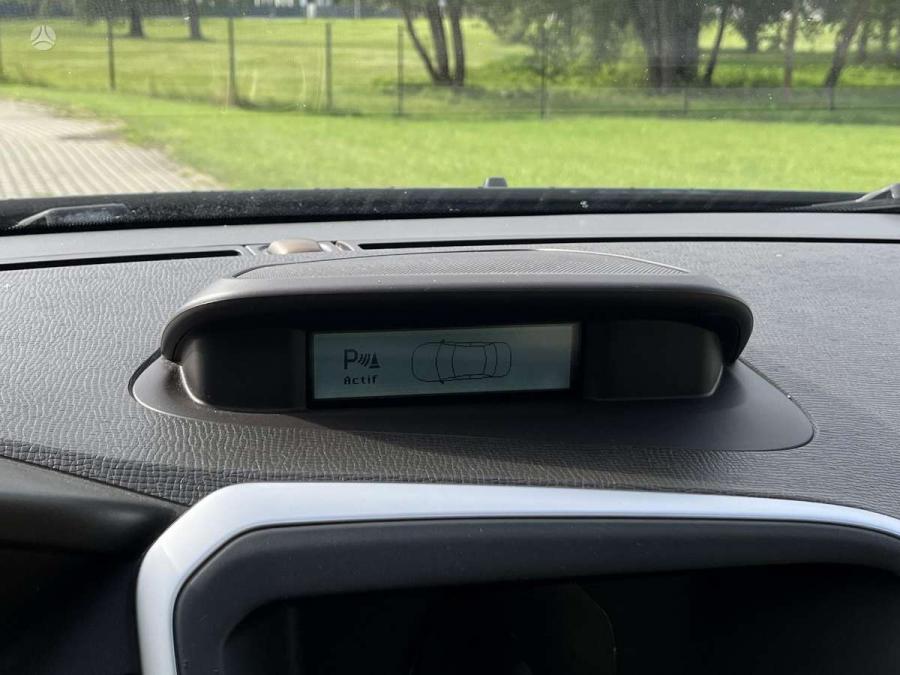 Melns Volvo XC60 2009 Tauragė, ar dzinēja tilpumu 2.40 L un nobraukumu 350 tūkst. km par 4750 €, foto 22 vietnē AUTOMOTO.COM.LV