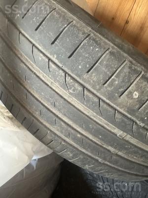 Melns Volvo XC60 2009 Talsi, ar dzinēja tilpumu 2.40 L un nobraukumu 380 tūkst. km par 4100 €, foto 8 vietnē AUTOMOTO.COM.LV