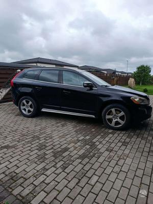 Black Volvo XC60 2009 in Klaipeda, with an engine capacity of 2.40 L and mileage of 410 thousand km for 5500 €, photo  on AUTOMOTO.COM.LV