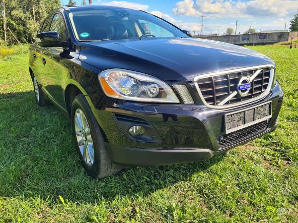 Melns Volvo XC60 2009 Kauņa, ar dzinēja tilpumu 2.40 L un nobraukumu 267 tūkst. km par 5900 €, foto 5 vietnē AUTOMOTO.COM.LV